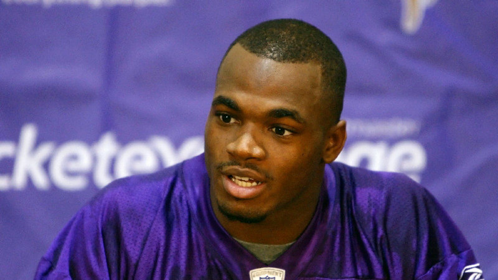 Peterson signs with Vikings | NFL News | Sky Sports