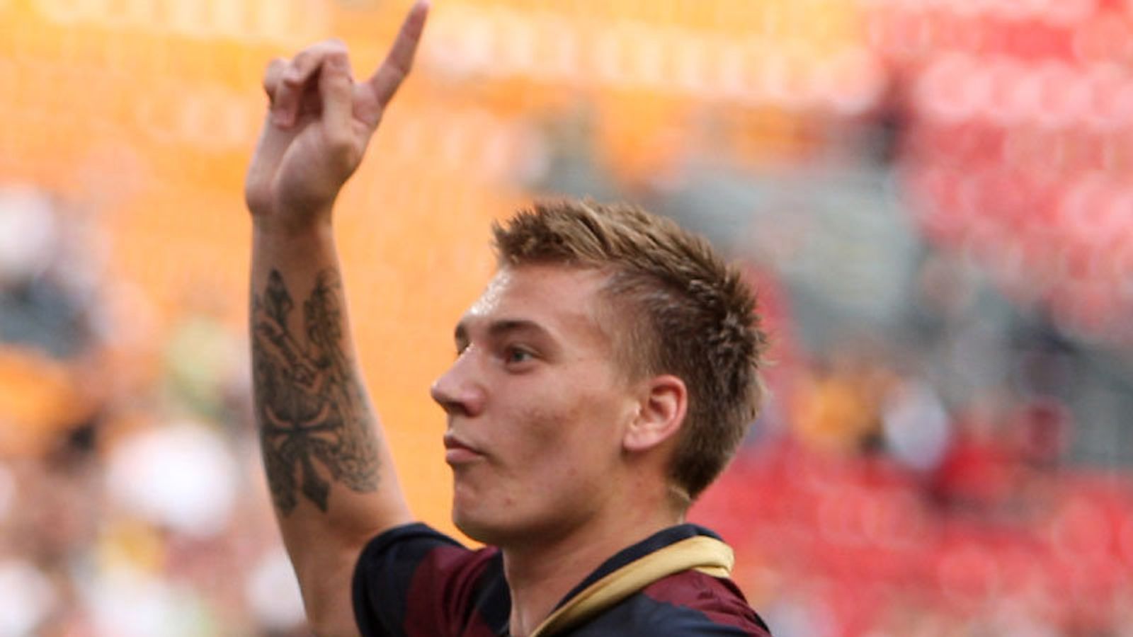 Bendtner plans Wenger talks | Football News | Sky Sports