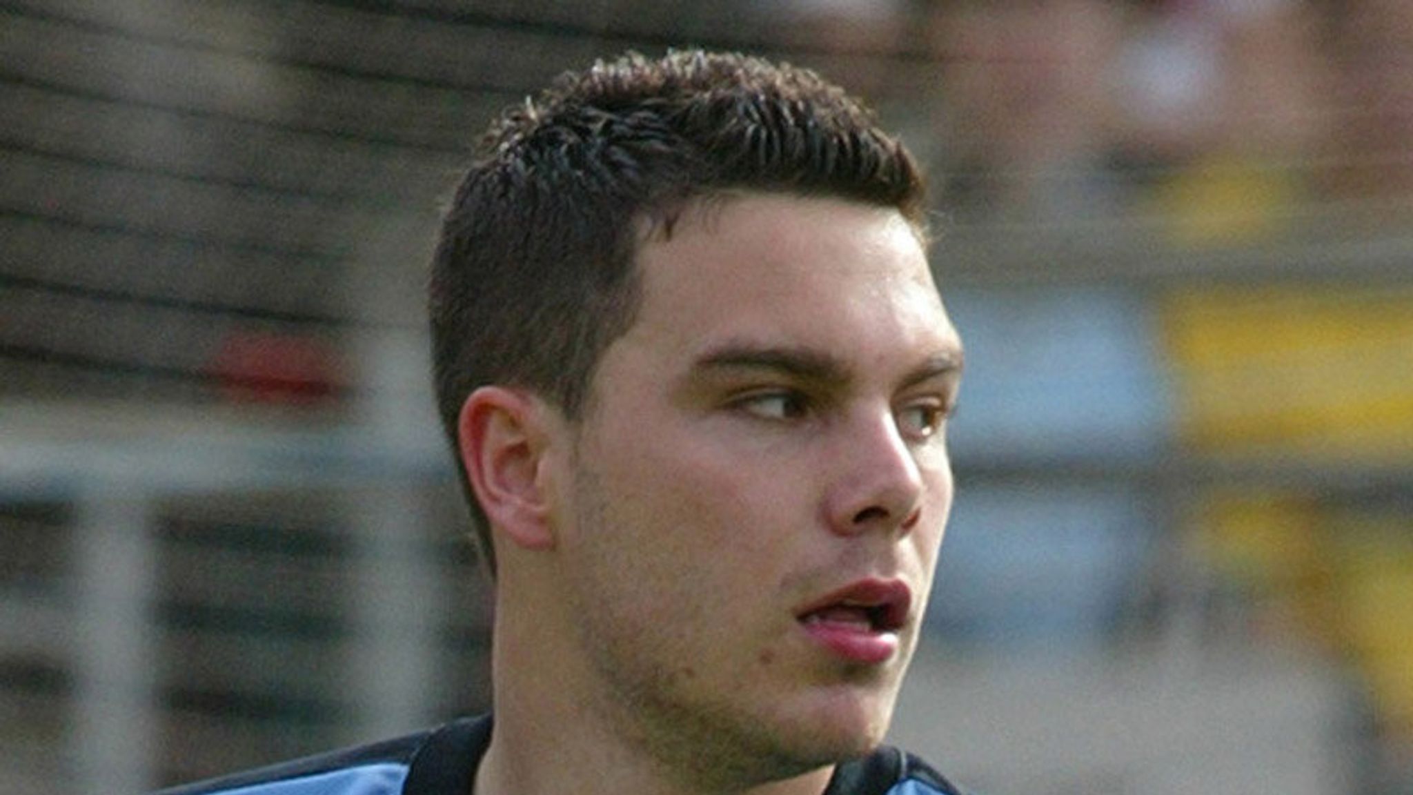 Morris commits to Orient | Football News | Sky Sports