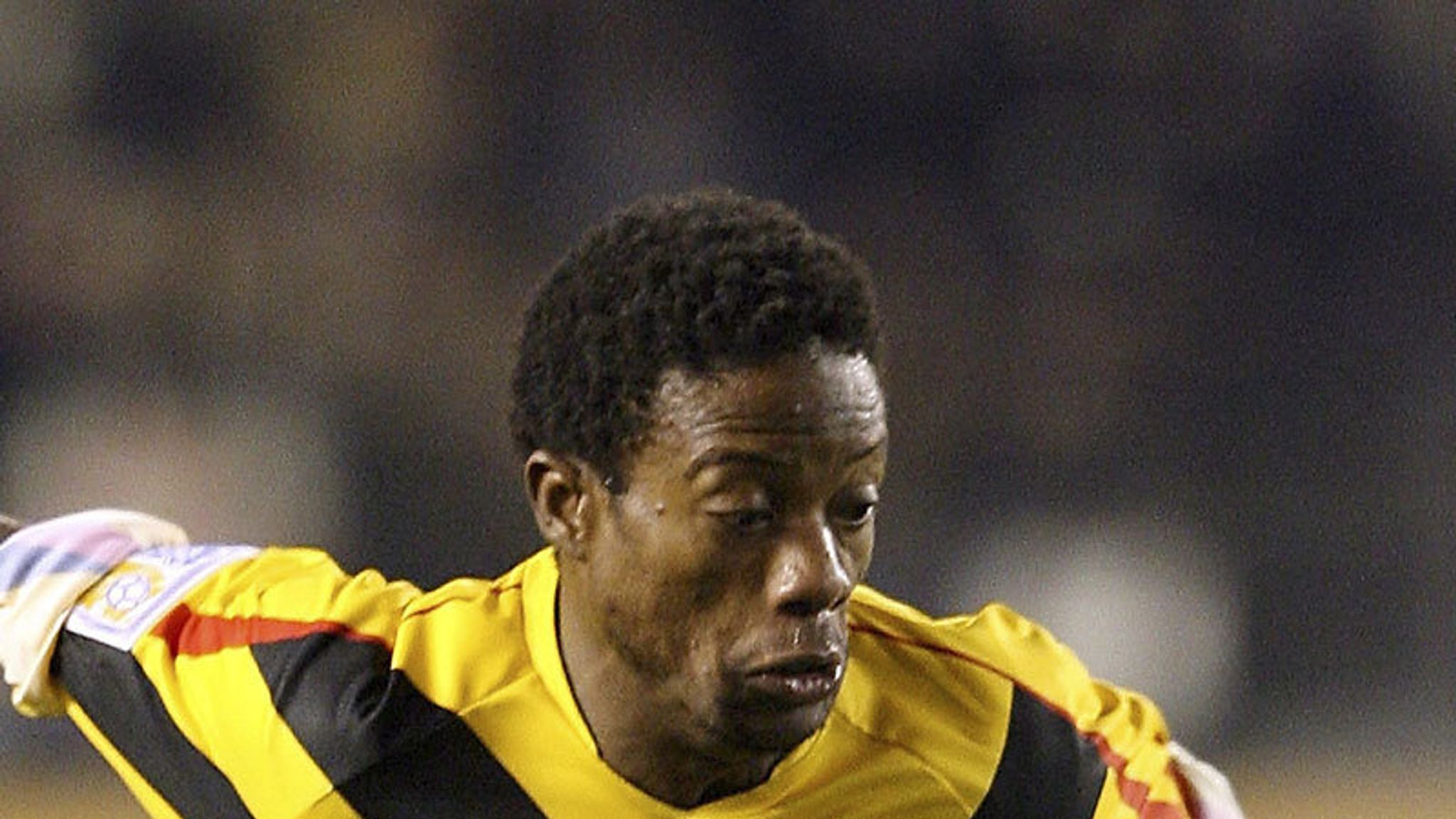Bruce eyes Kallon | Football News | Sky Sports