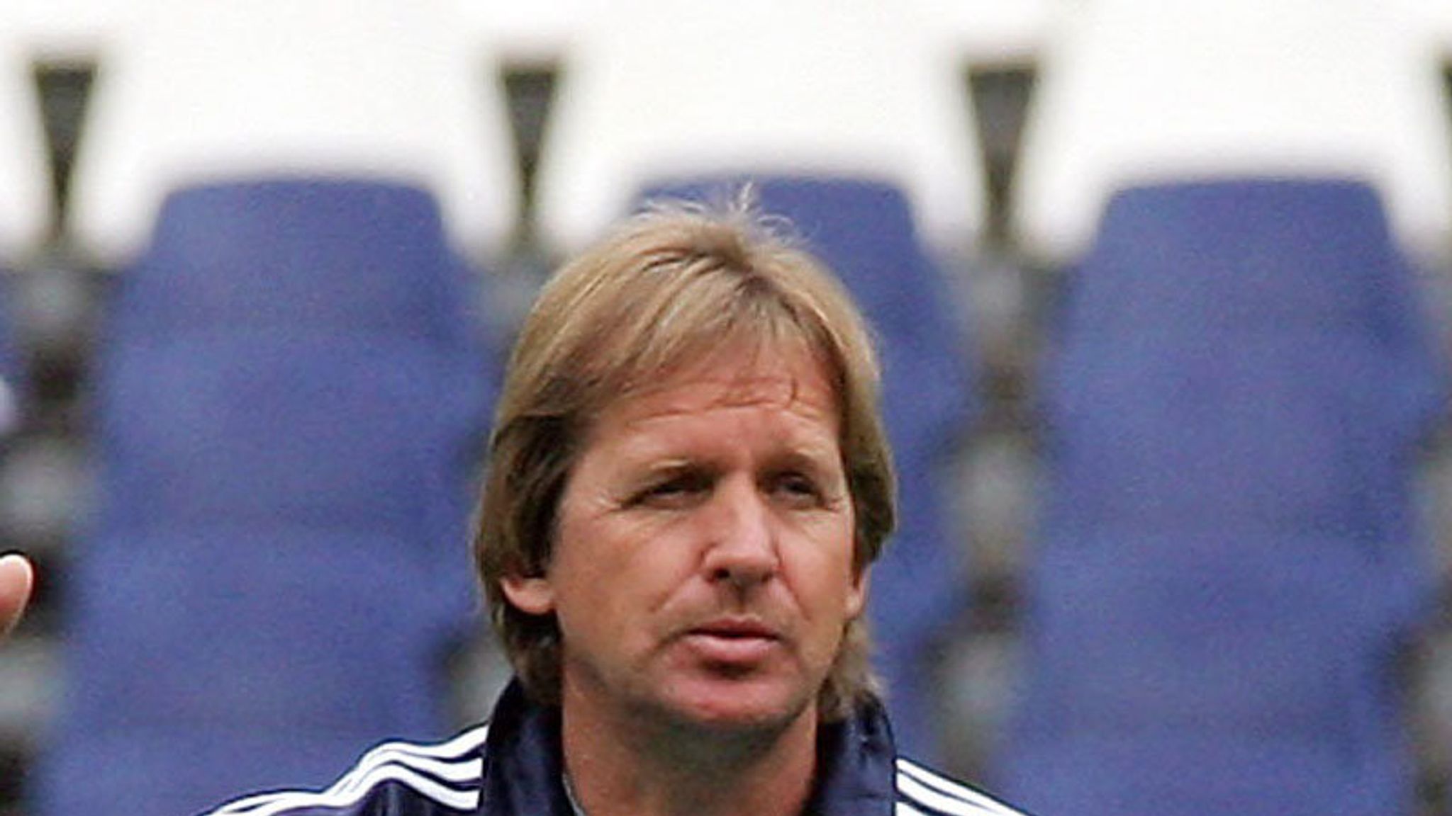 Schuster hits out at Reds | Football News | Sky Sports