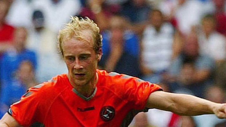 Three sides in for Duff | Football News | Sky Sports