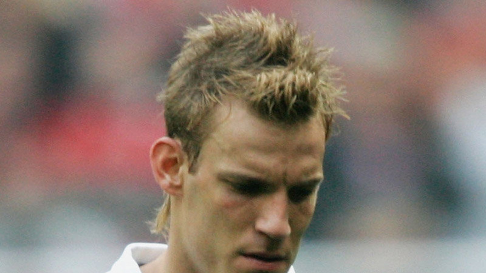 Larsen anger at bench role | Football News | Sky Sports