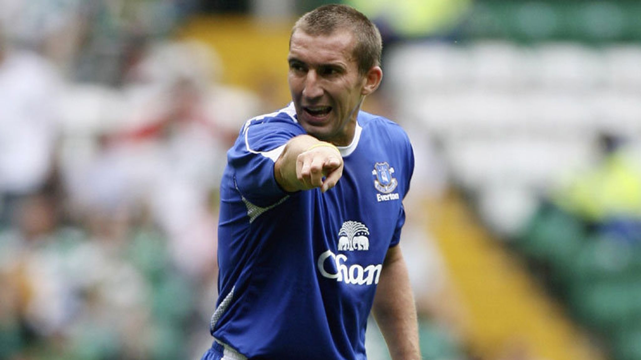 Rams raid Toffees for Stubbs | Football News | Sky Sports