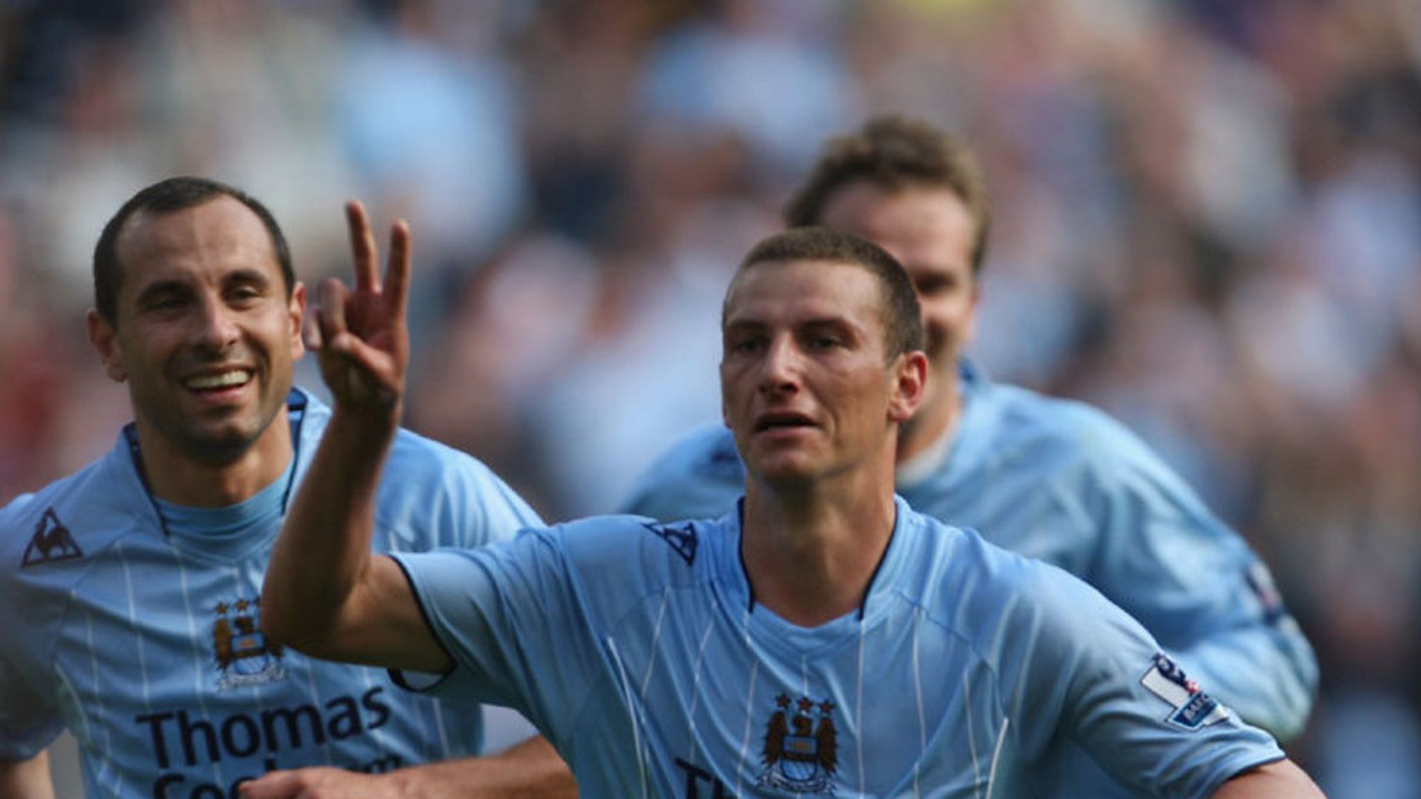 Sven delighted with Elano | Football News | Sky Sports