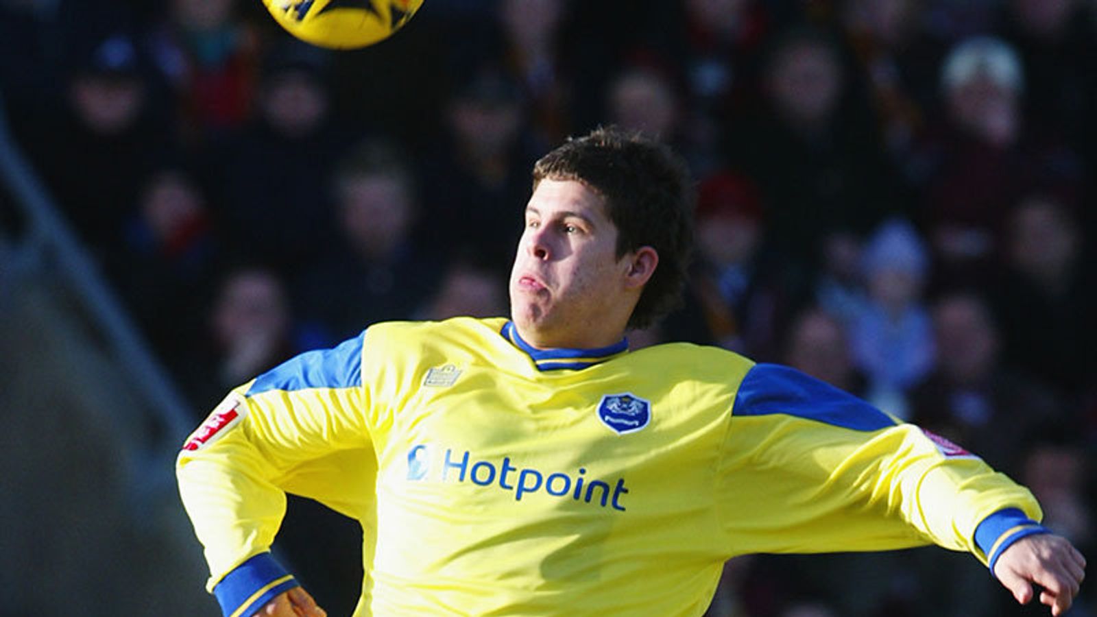 Metatarsal misery hits Crow | Football News | Sky Sports