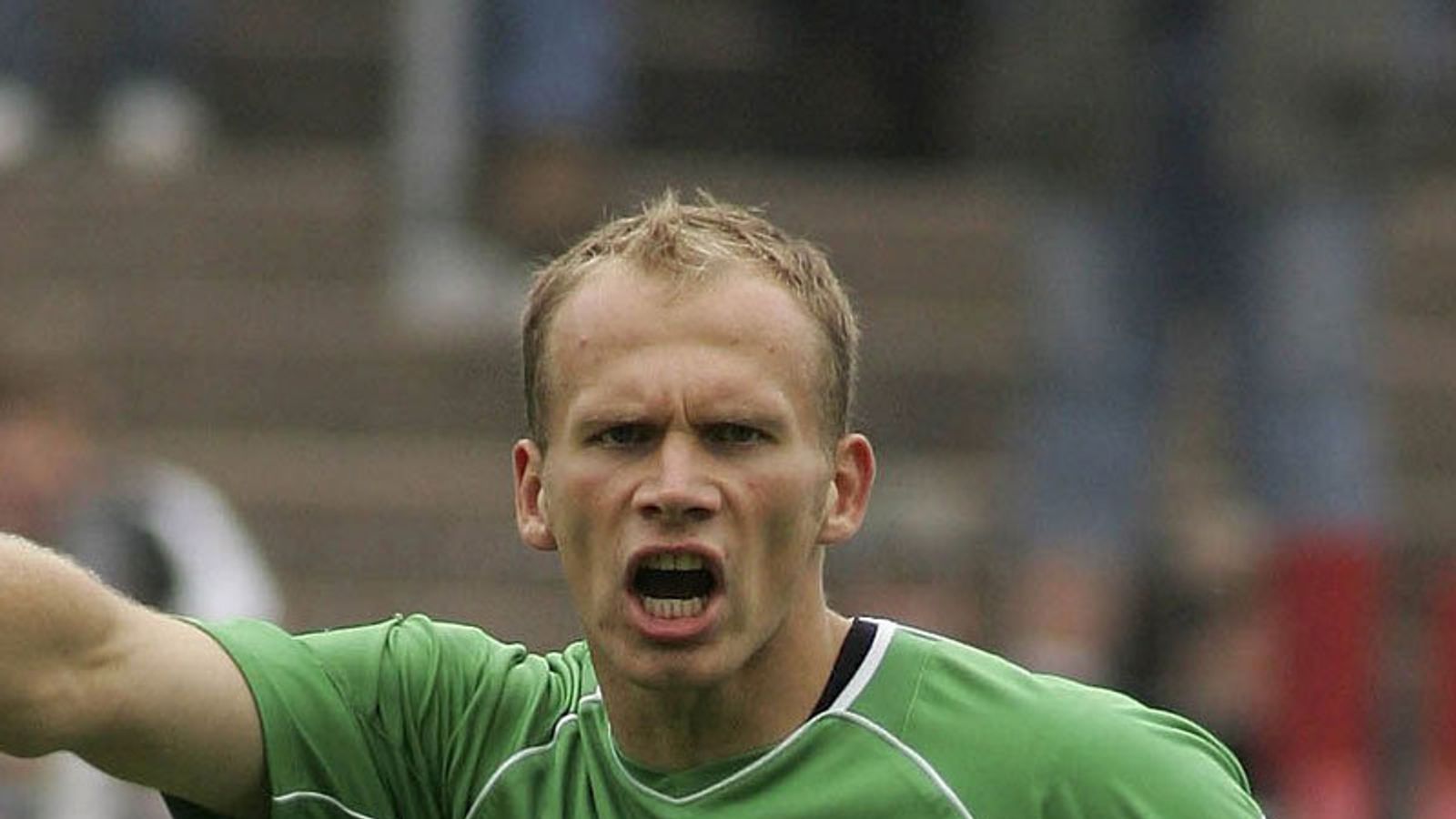 Miller pens Karlsruhe deal | Football News | Sky Sports