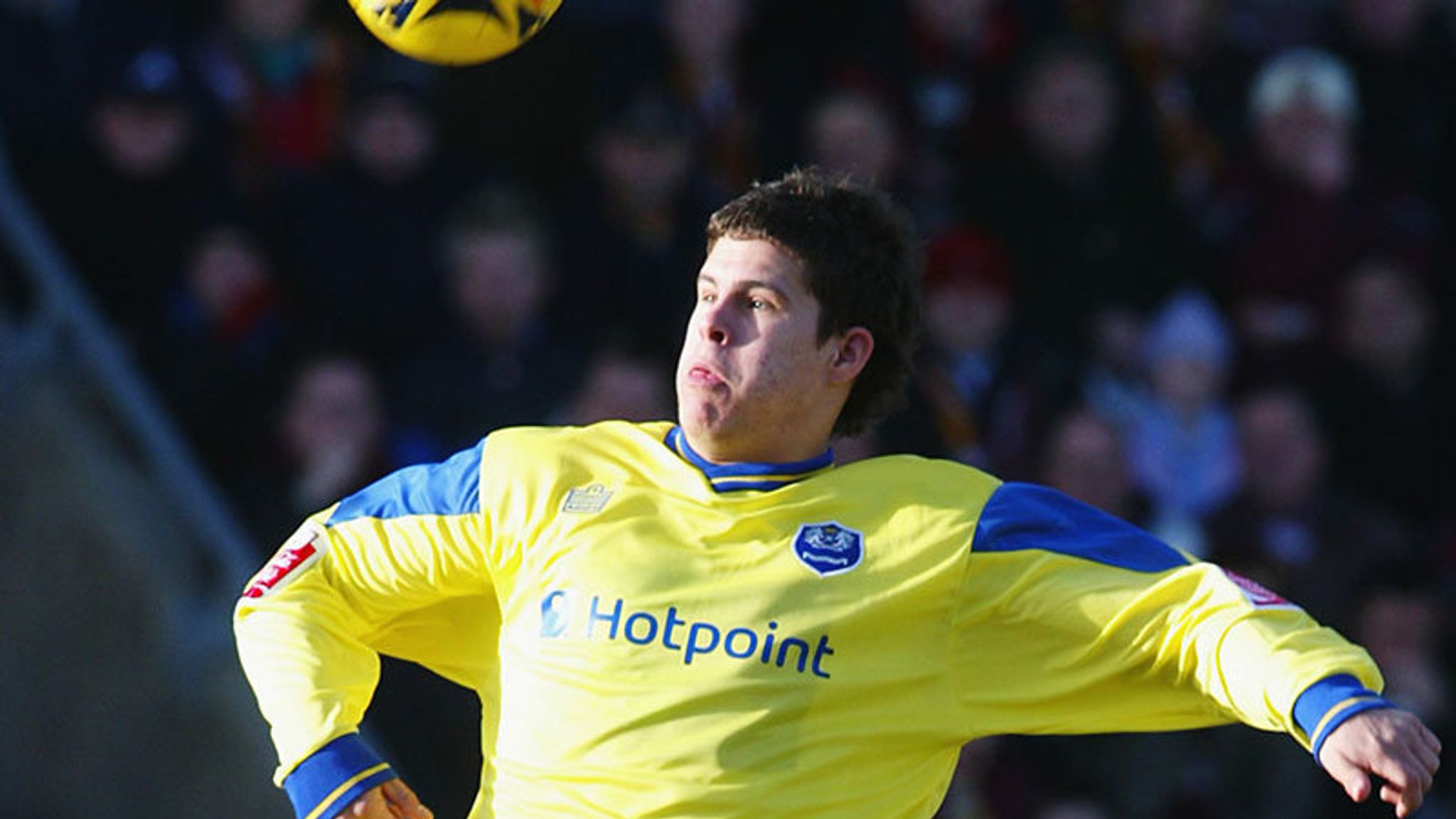 Metatarsal misery hits Crow | Football News | Sky Sports