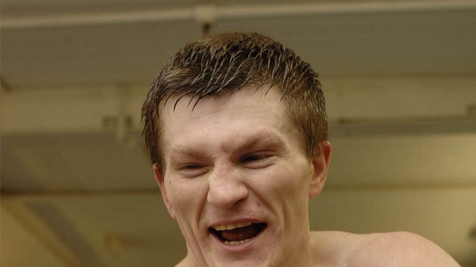 Blue moon over Vegas | Boxing News | Sky Sports