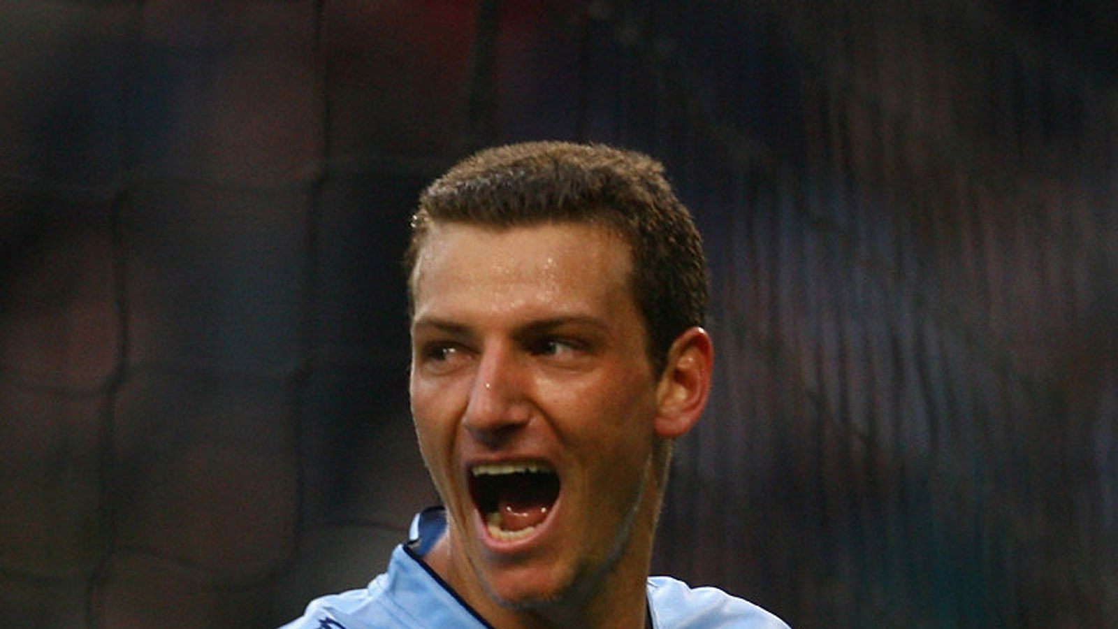 Hamstring worry for Elano | Football News | Sky Sports