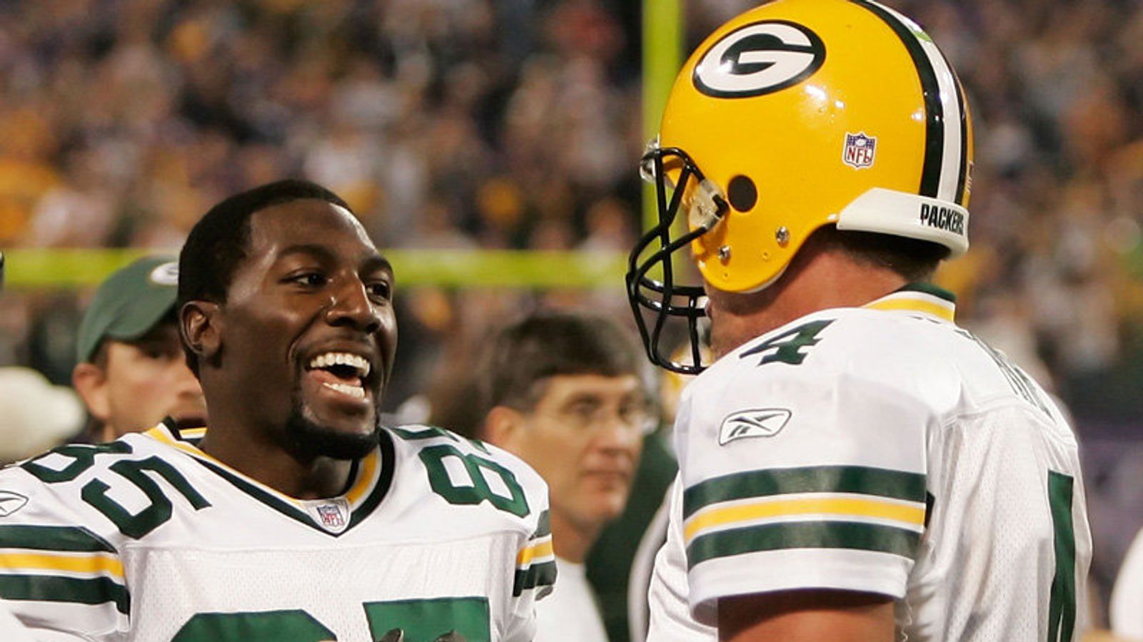 Jennings stays with Packers | NFL News | Sky Sports