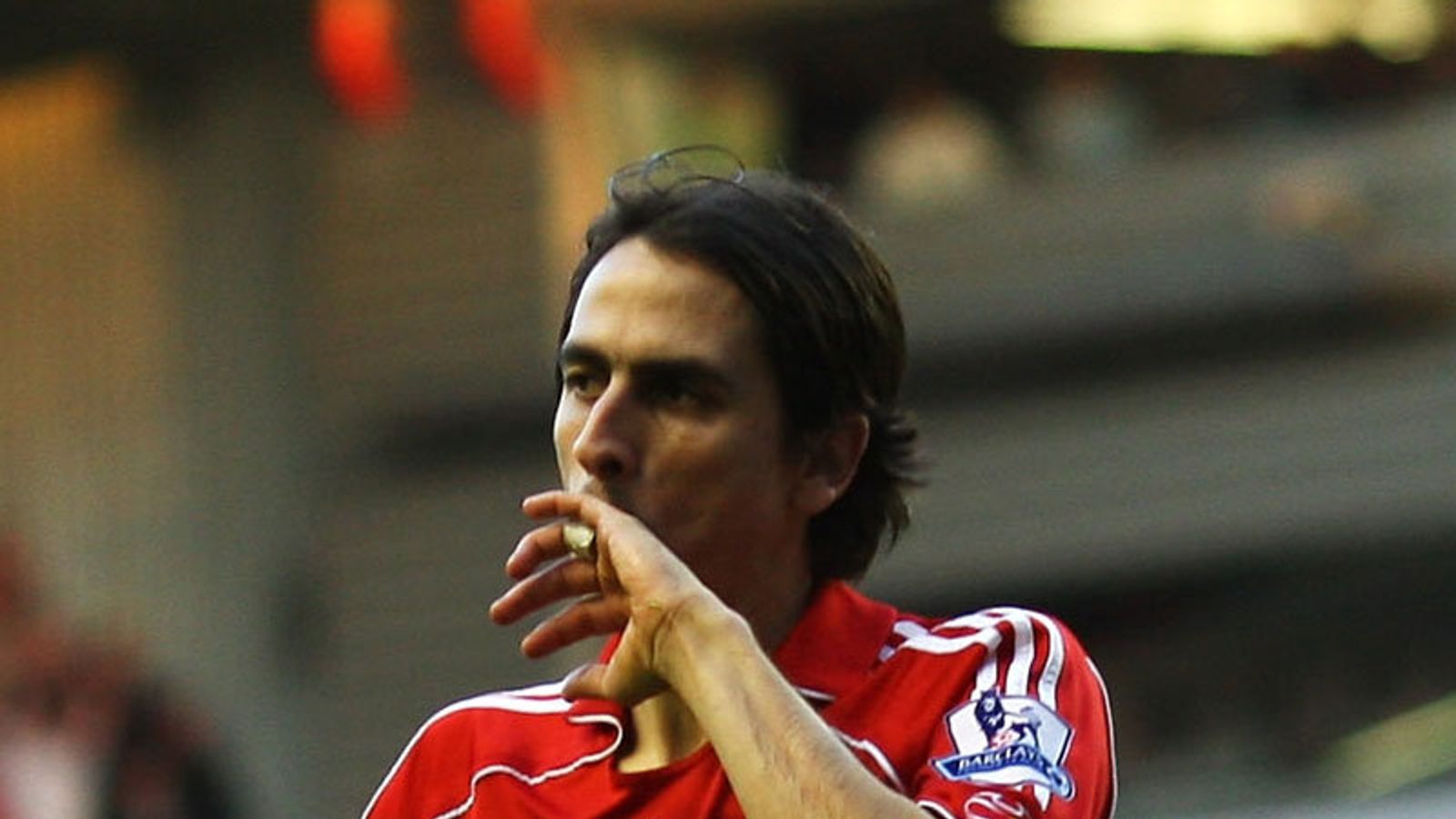 Benayoun's bomb scare | Football News | Sky Sports