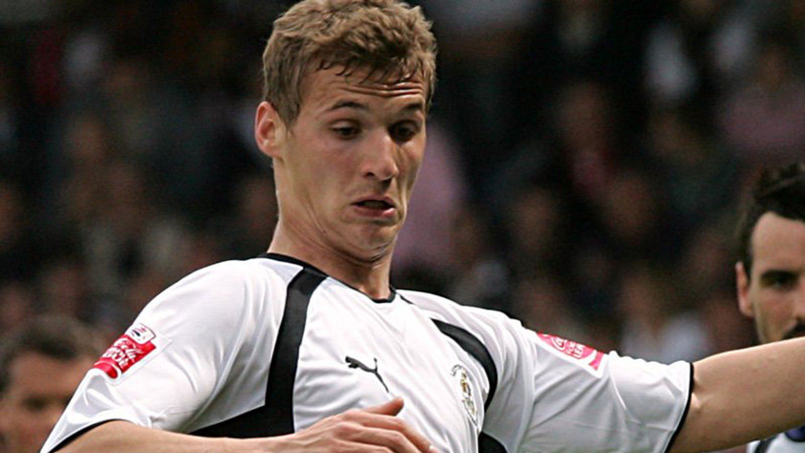 Swans snap up Idrizaj | Football News | Sky Sports