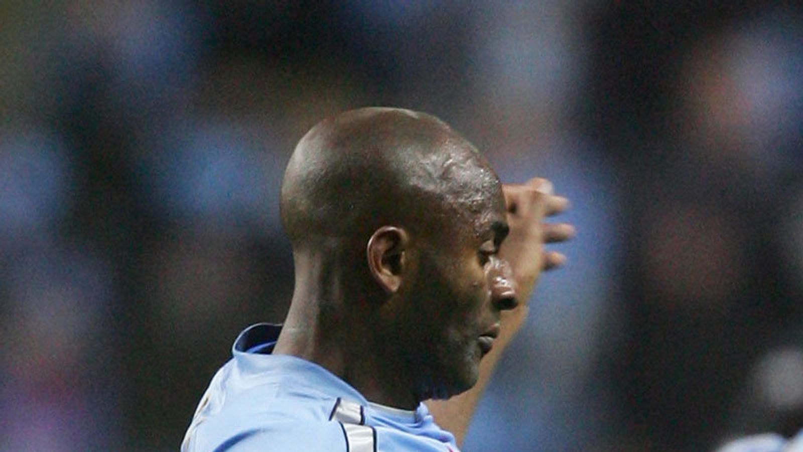 Robins target Adebola | Football News | Sky Sports