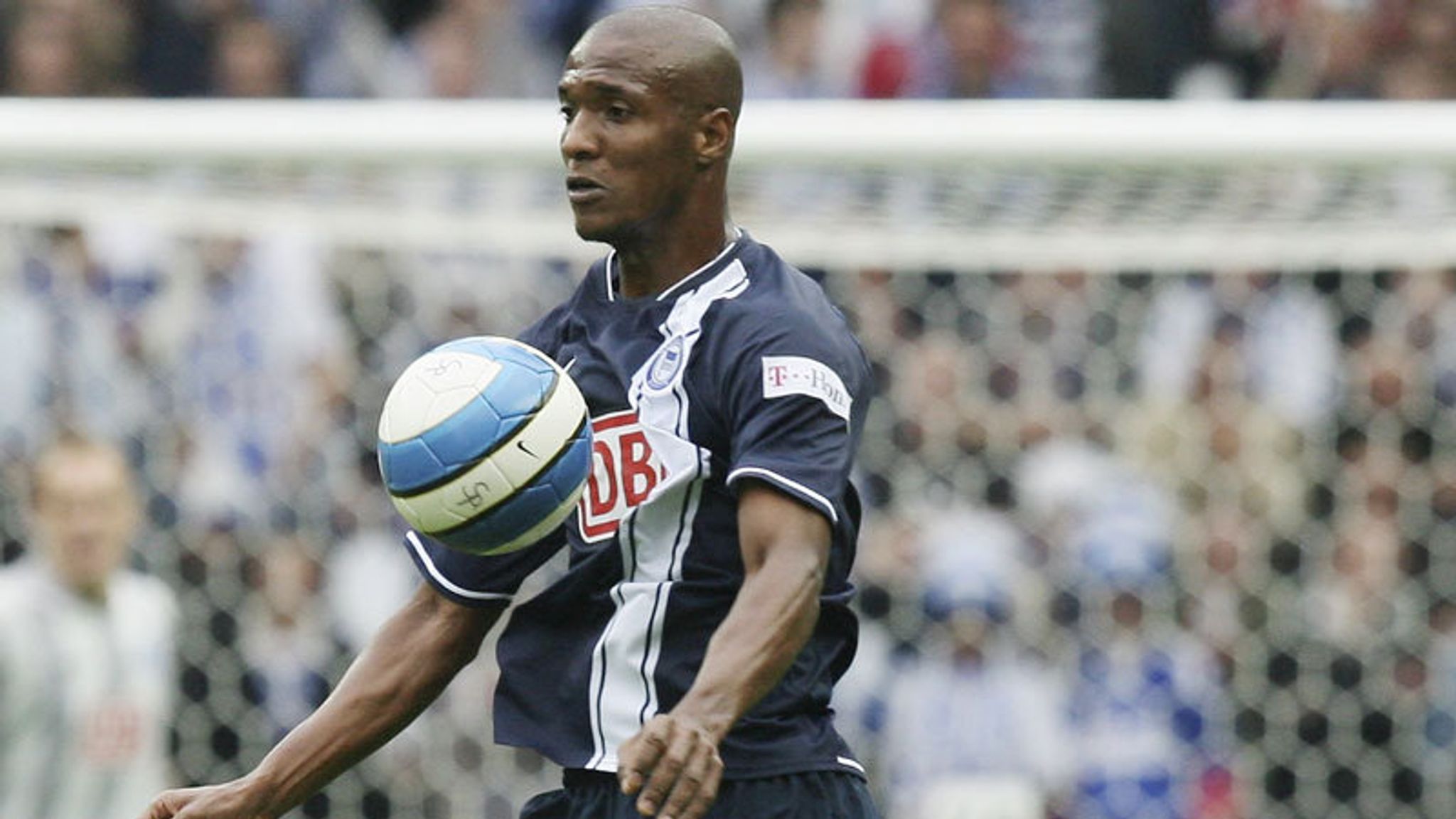 Gilberto determined to move | Football News | Sky Sports