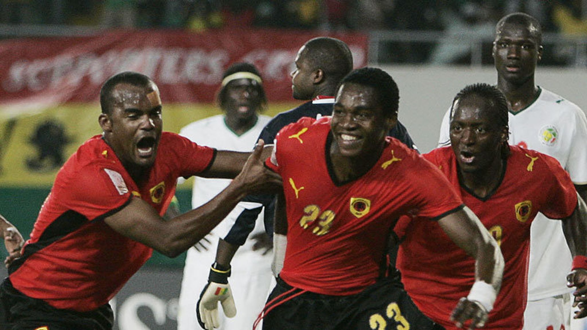 Manucho magic tames Lions | Football News | Sky Sports