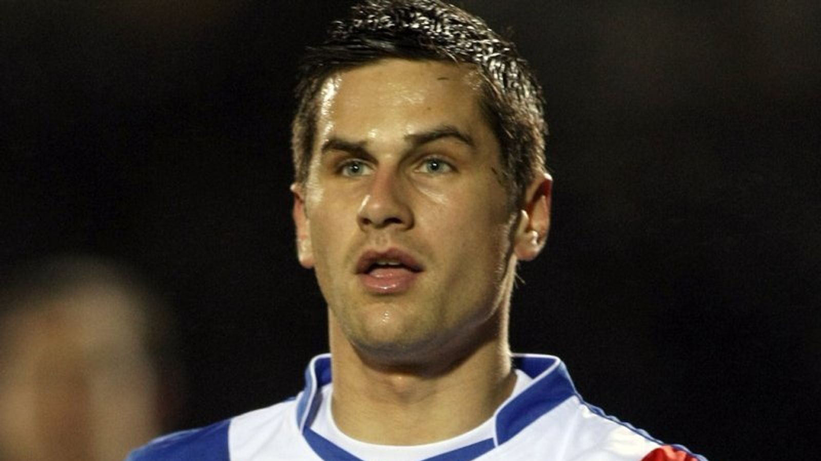 Thirlwell strike denies Robins | Football News | Sky Sports