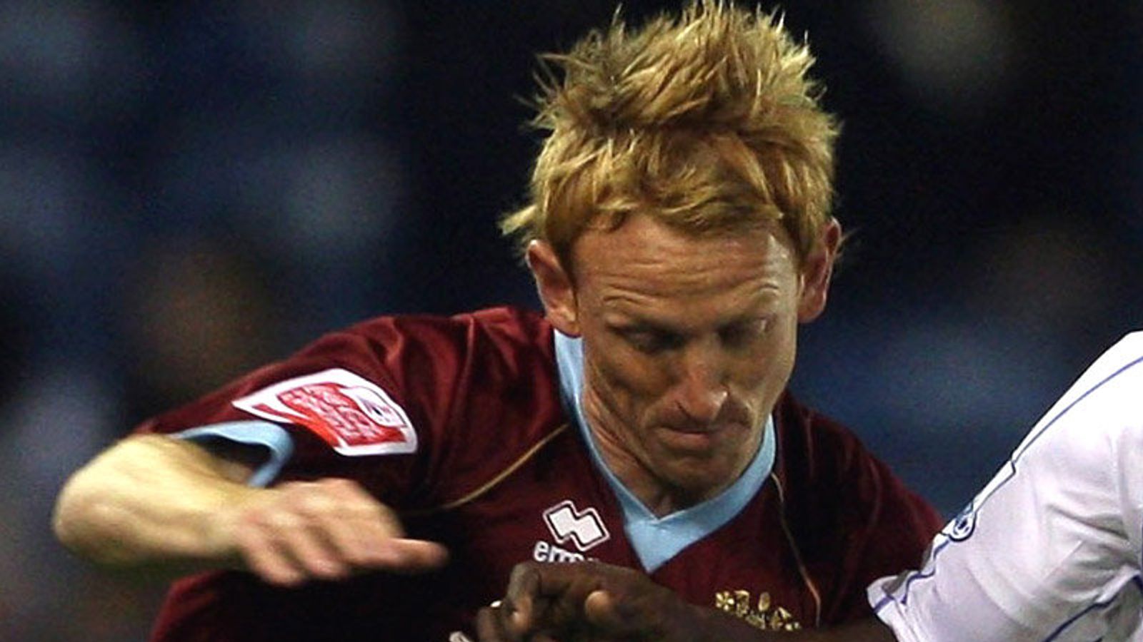 Terriers bring in Jones | Football News | Sky Sports