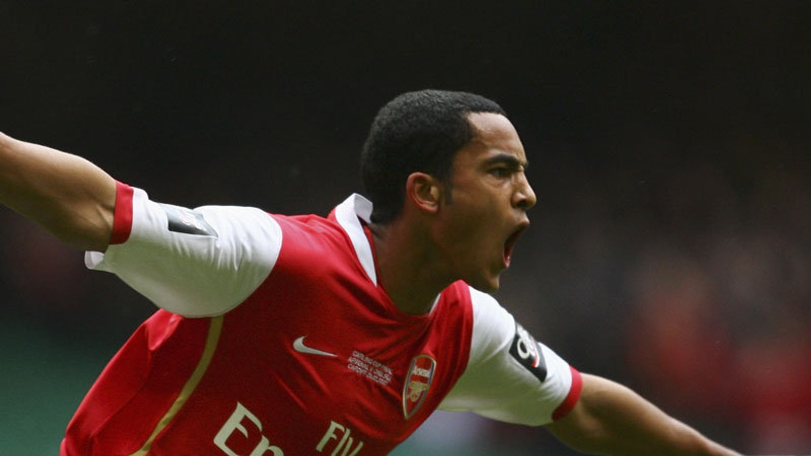 Walcott eyes cutting edge | Football News | Sky Sports