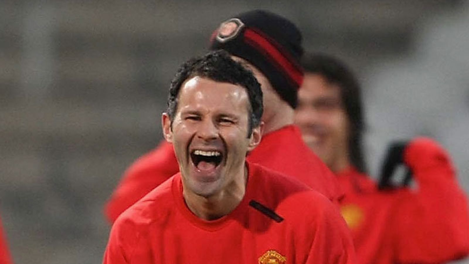 Fergie puts faith in duo | Football News | Sky Sports