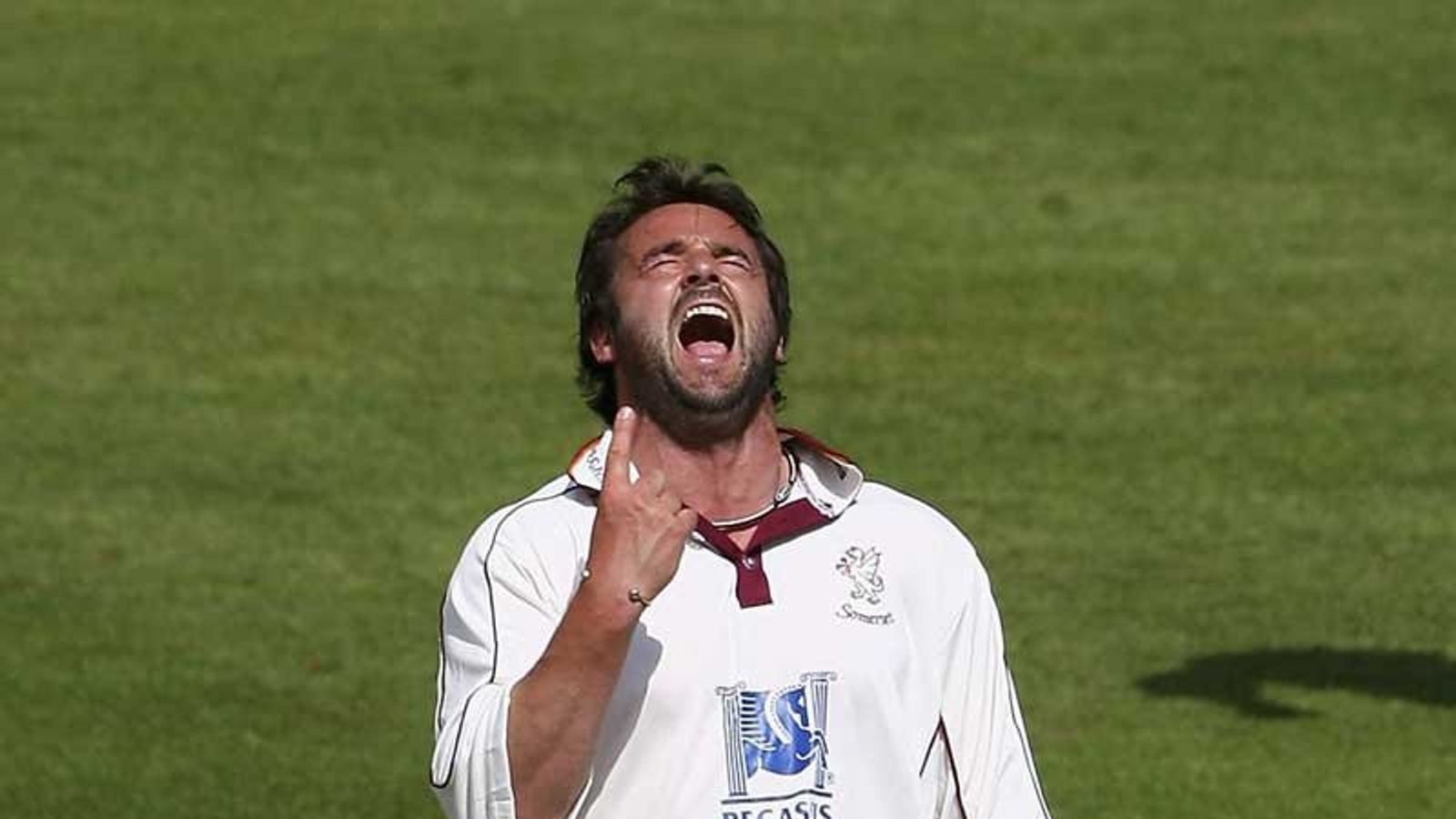 Derbyshire snap up Jones | Cricket News | Sky Sports