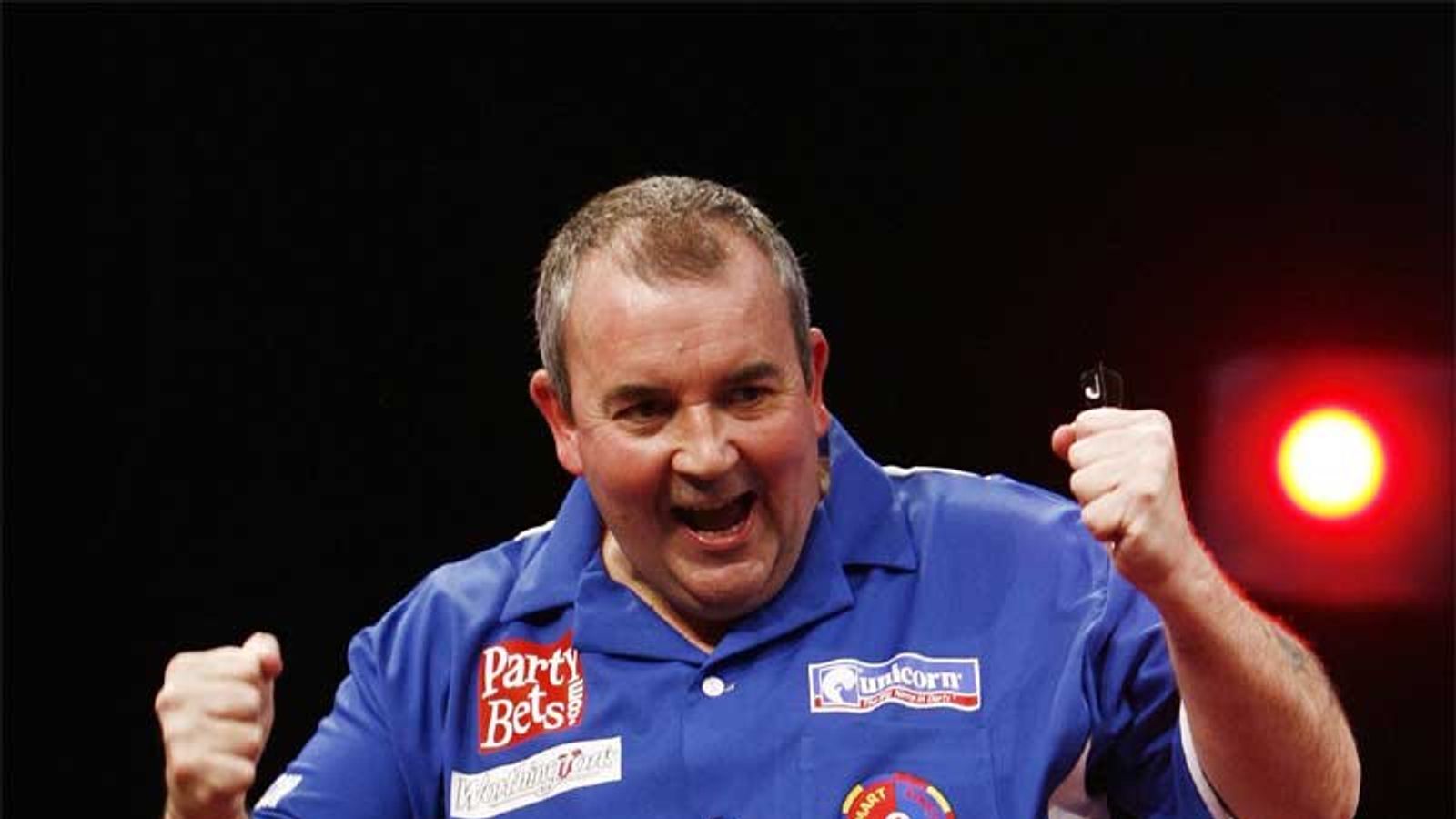 Taylor makes winning start | Sky Sports