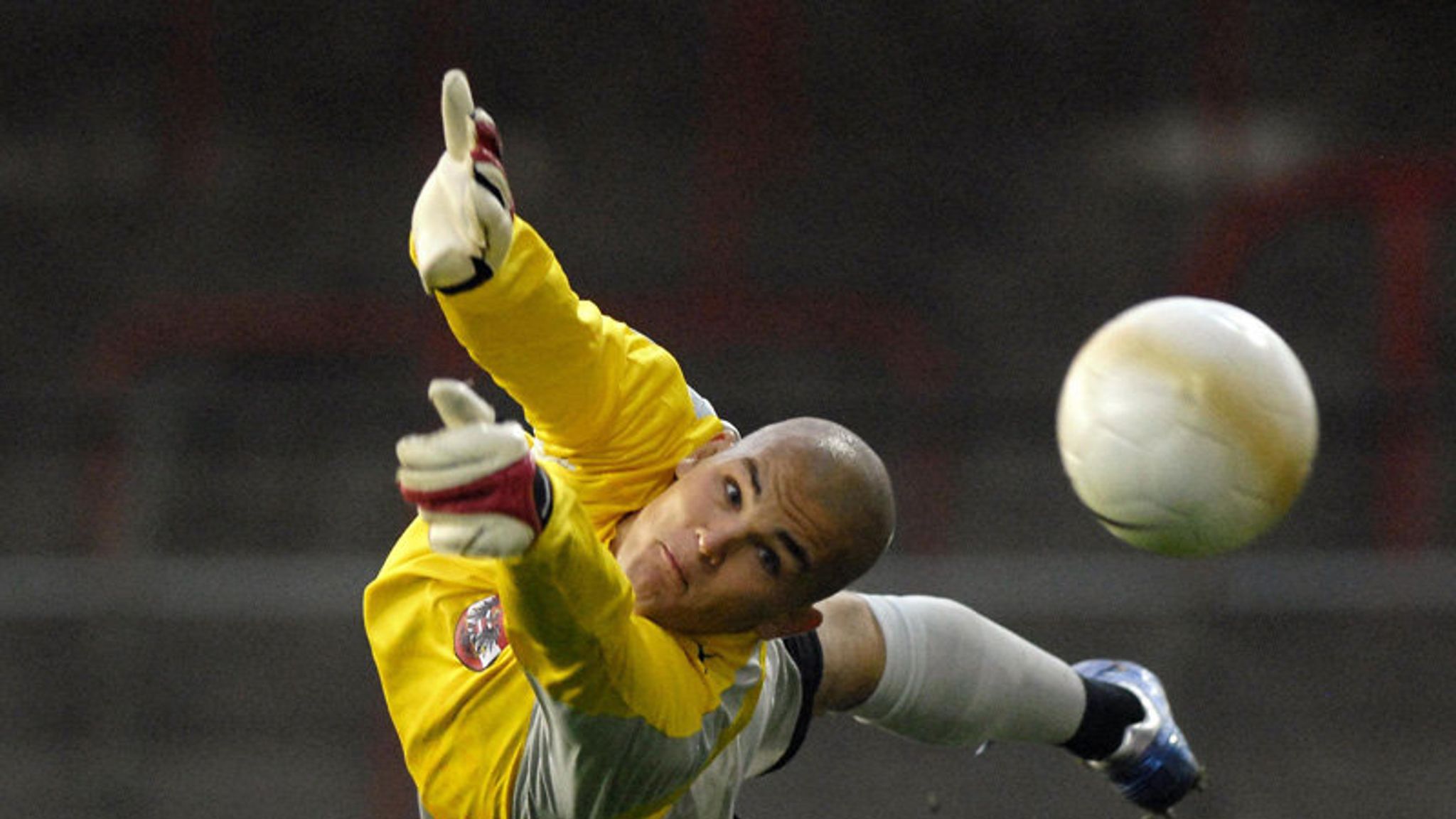 Bairns keeper agrees new deal | Football News | Sky Sports