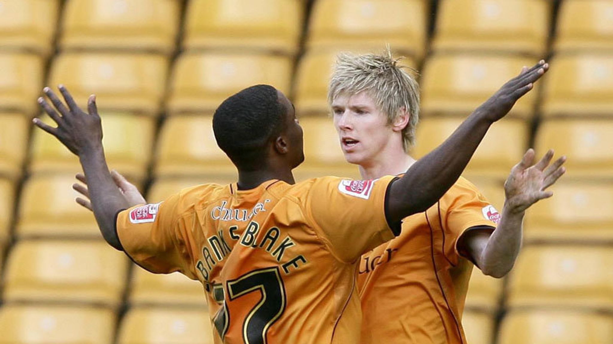 Wolves boost play-off hopes | Football News | Sky Sports