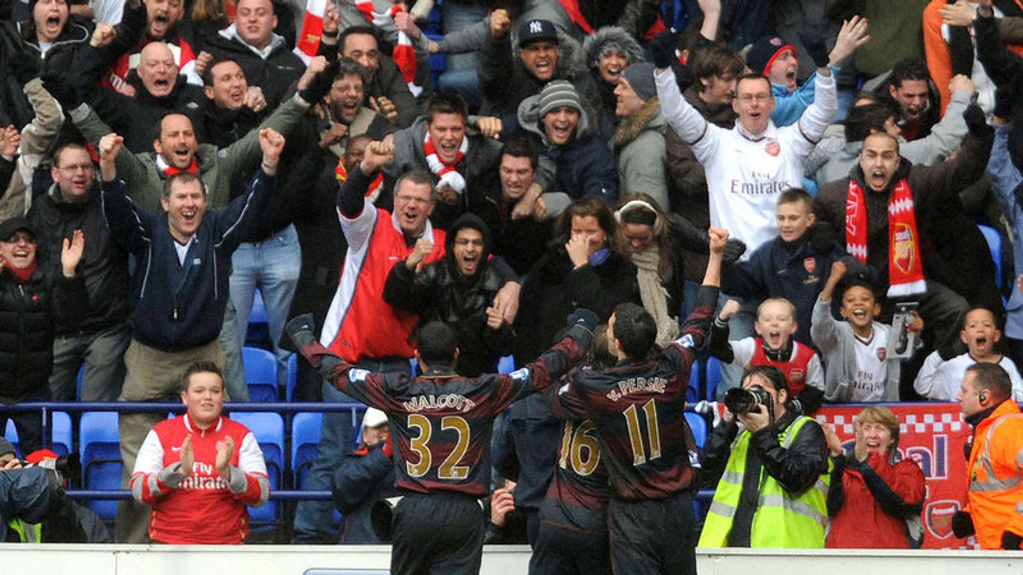 Arsenal secure thrilling win | Football News | Sky Sports