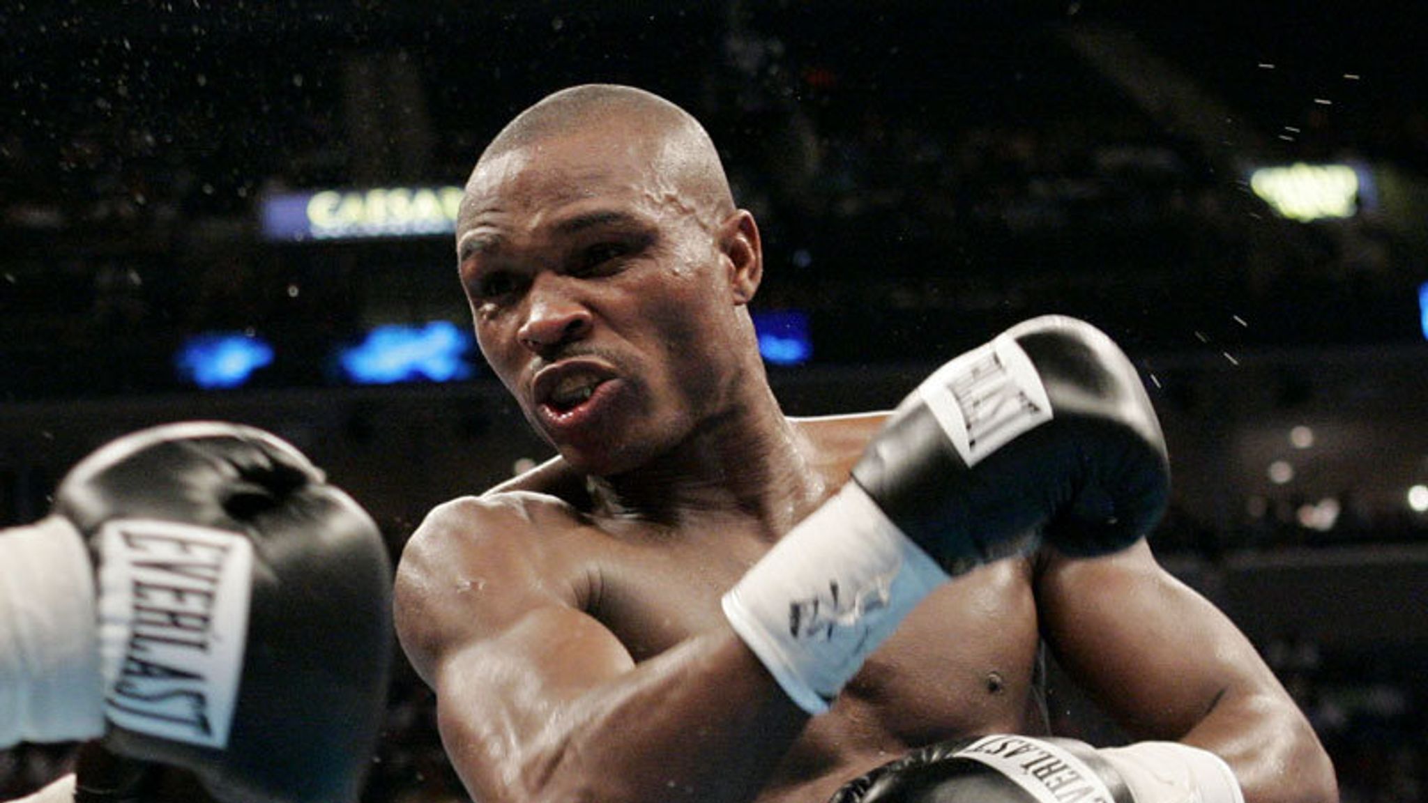 Veteran Verno rocks Cory | Boxing News | Sky Sports