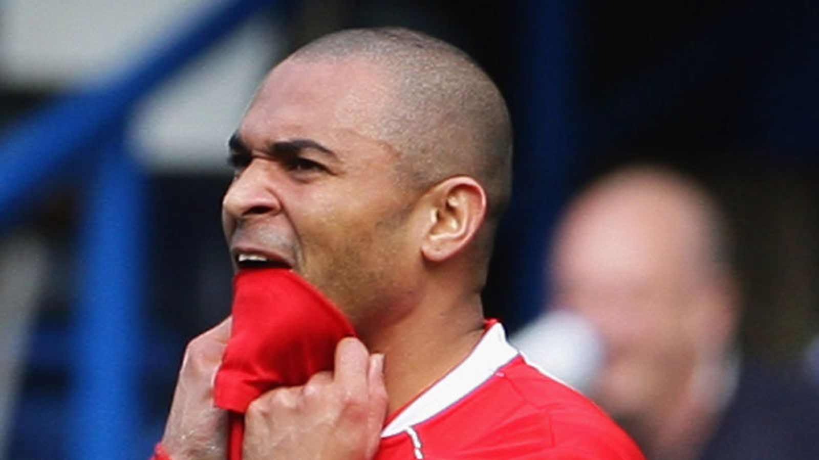 Alves wins case against AZ | Football News | Sky Sports