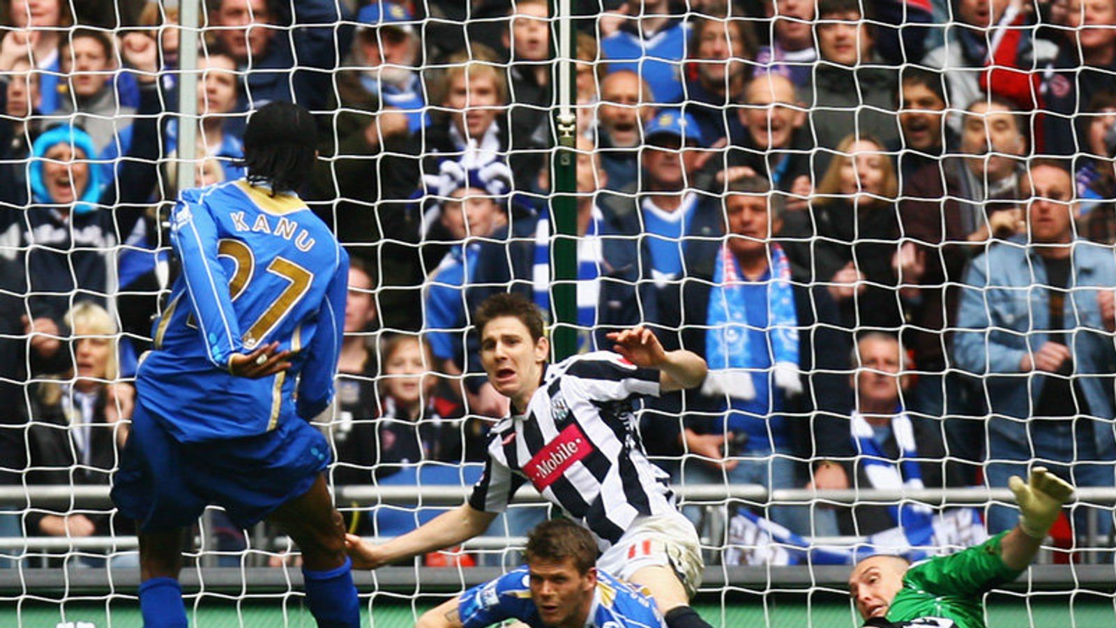 Kanu fires Pompey into final | Football News | Sky Sports