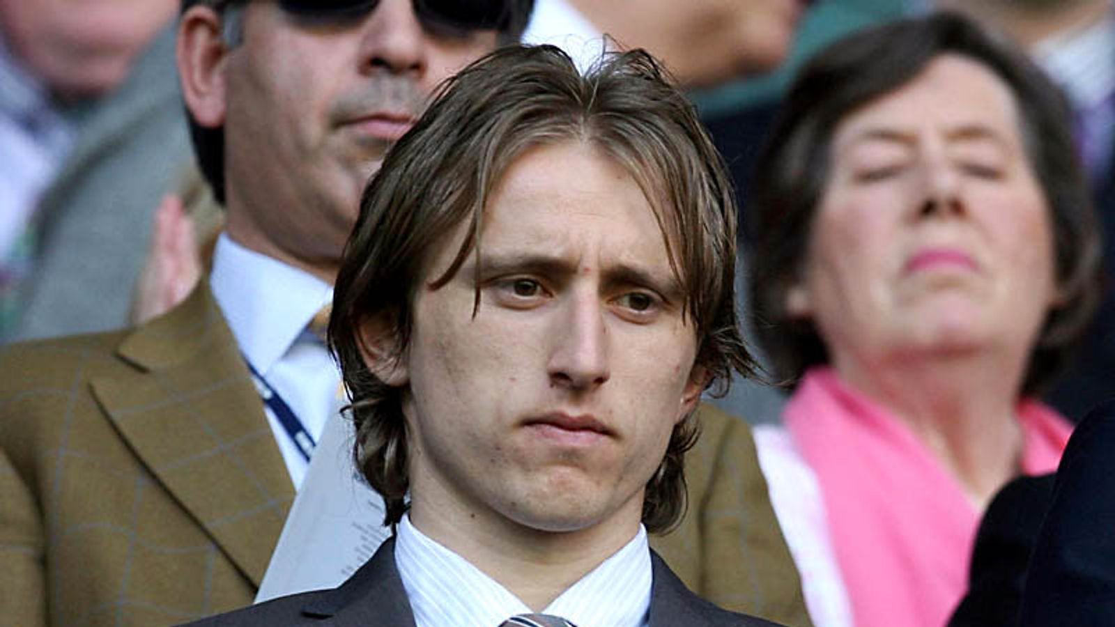 Spurs confirm Modric deal | Football News | Sky Sports