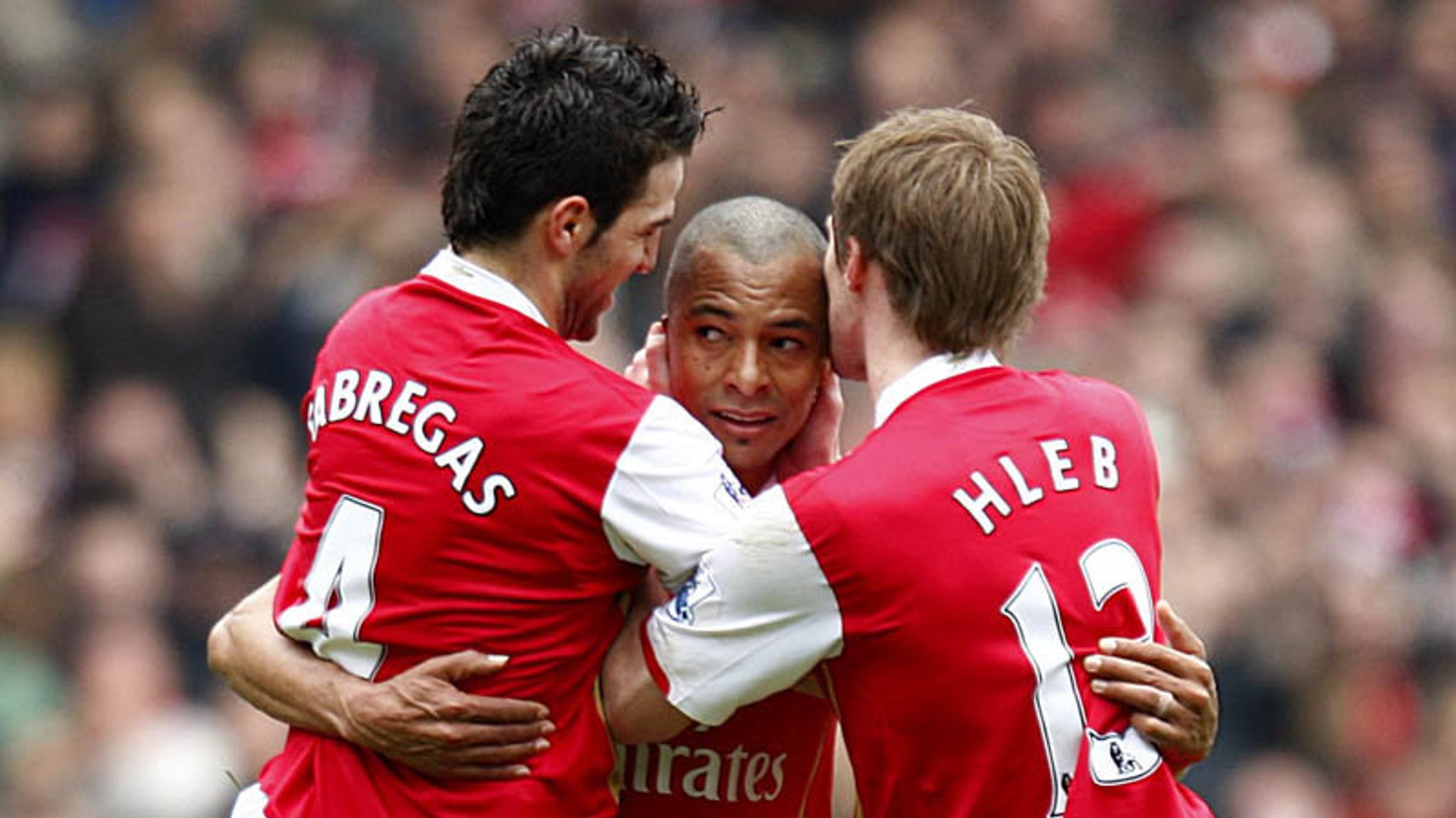 Arsenal 2 - 0 Reading - Match Report & Highlights