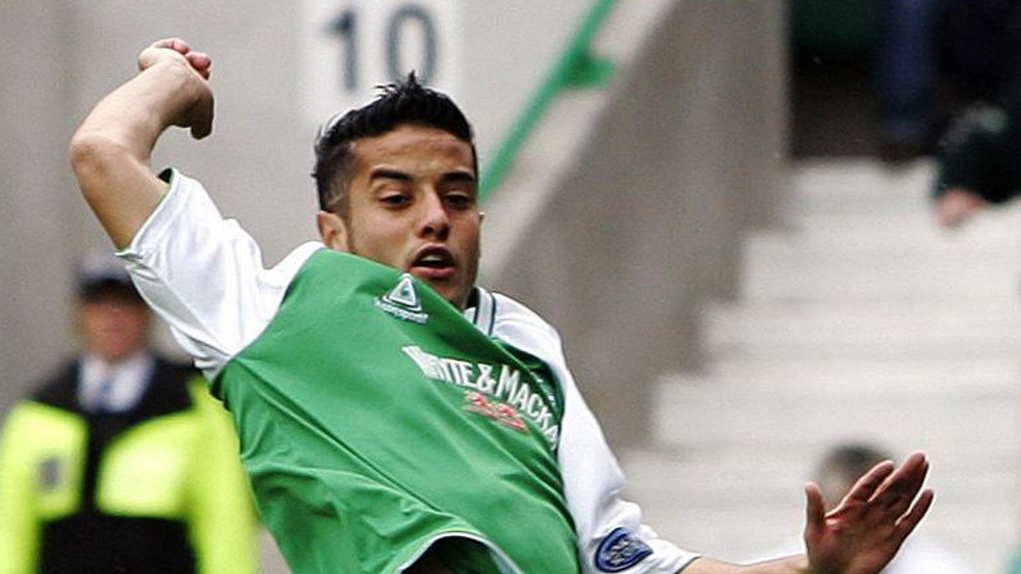 Zemmama stars in Hibs win | Football News | Sky Sports