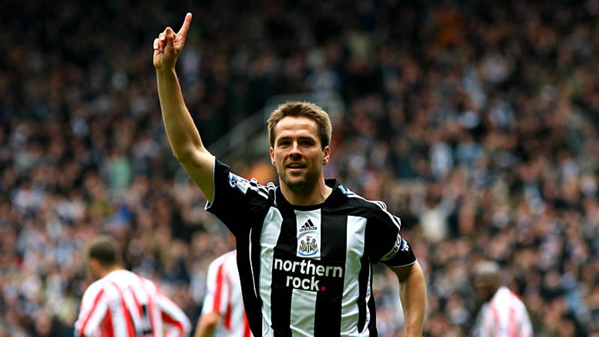 Owen offered new Toon deal | Football News | Sky Sports