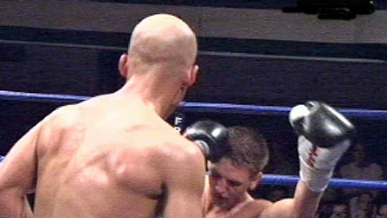 Rhodes rolls back the years | Boxing News | Sky Sports