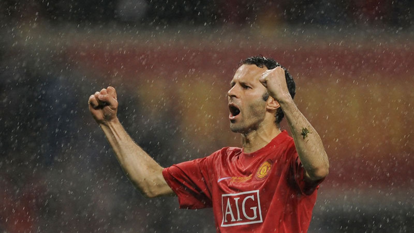 Giggs right to remain red | Football News | Sky Sports