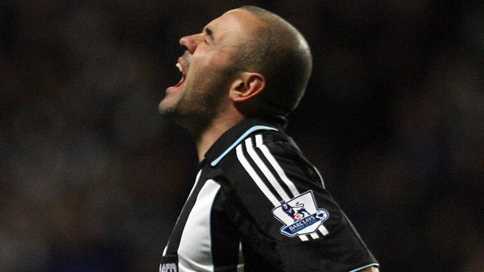 Toon confirm Carr interest | Football News | Sky Sports