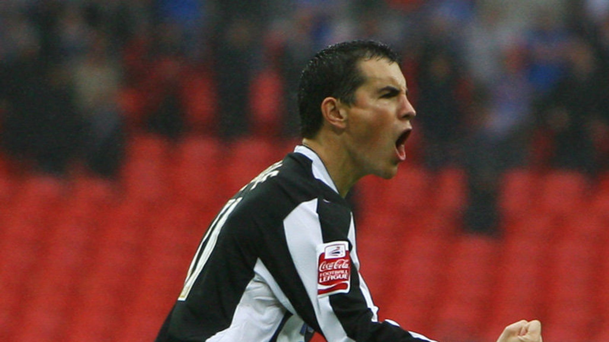 Dale battle back to beat Bees | Football News | Sky Sports