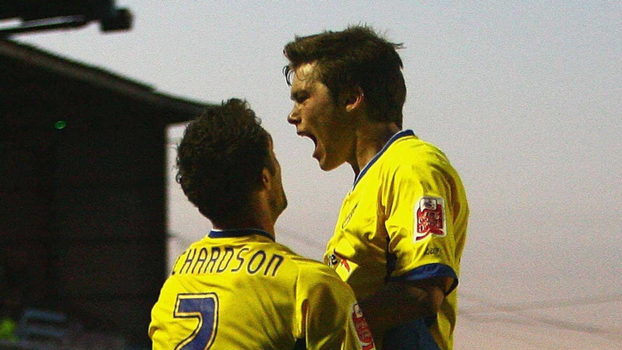 Howson brace lifts Leeds | Football News | Sky Sports