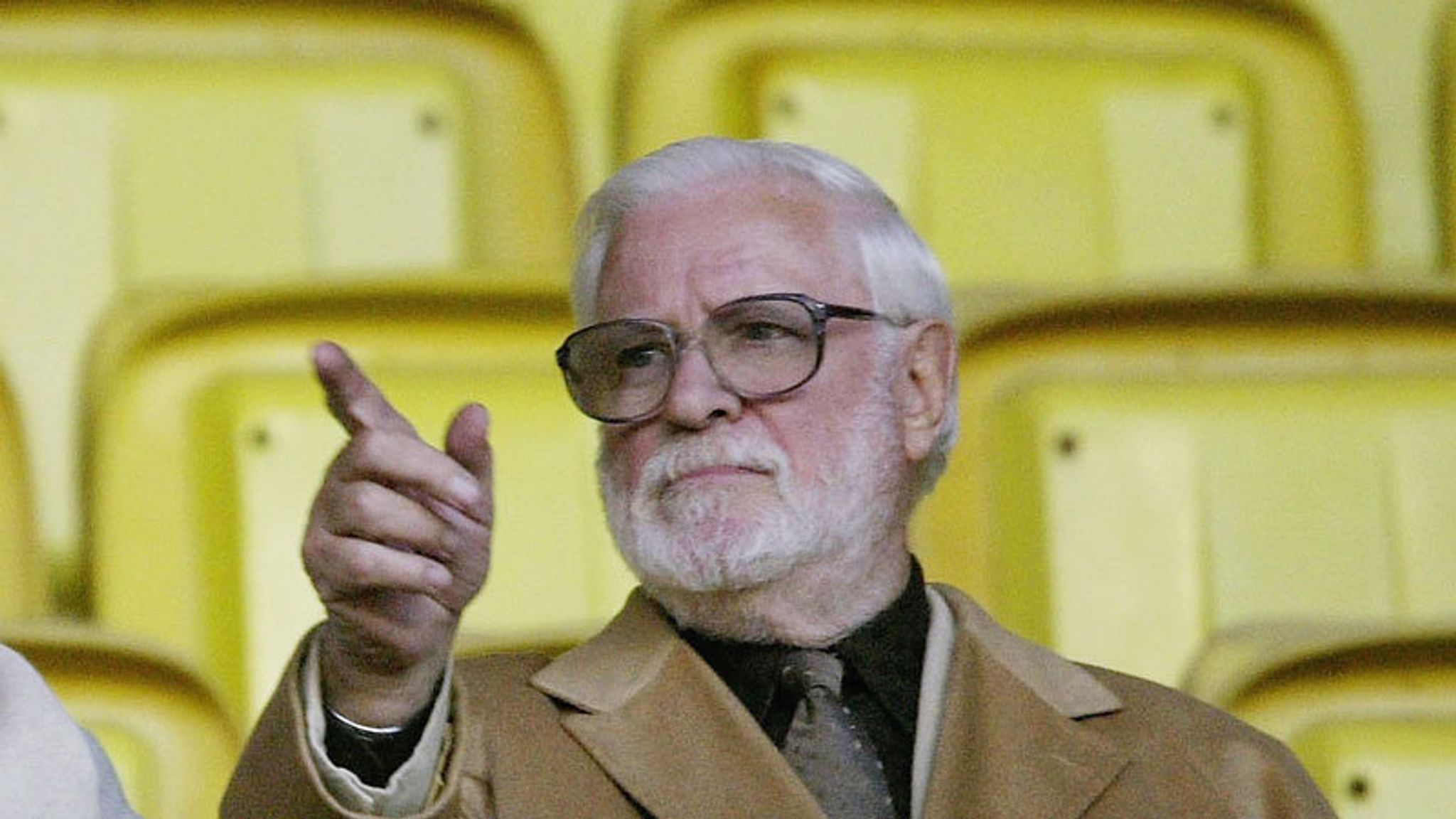 Bates - No rash decisions | Football News | Sky Sports