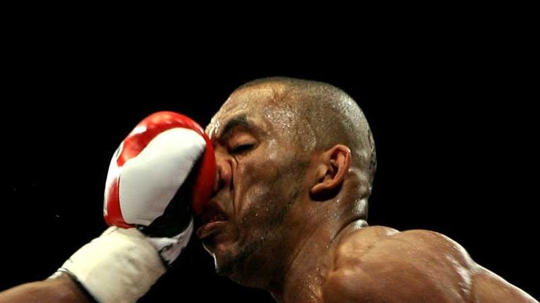 Witter loses title on points | Boxing News | Sky Sports