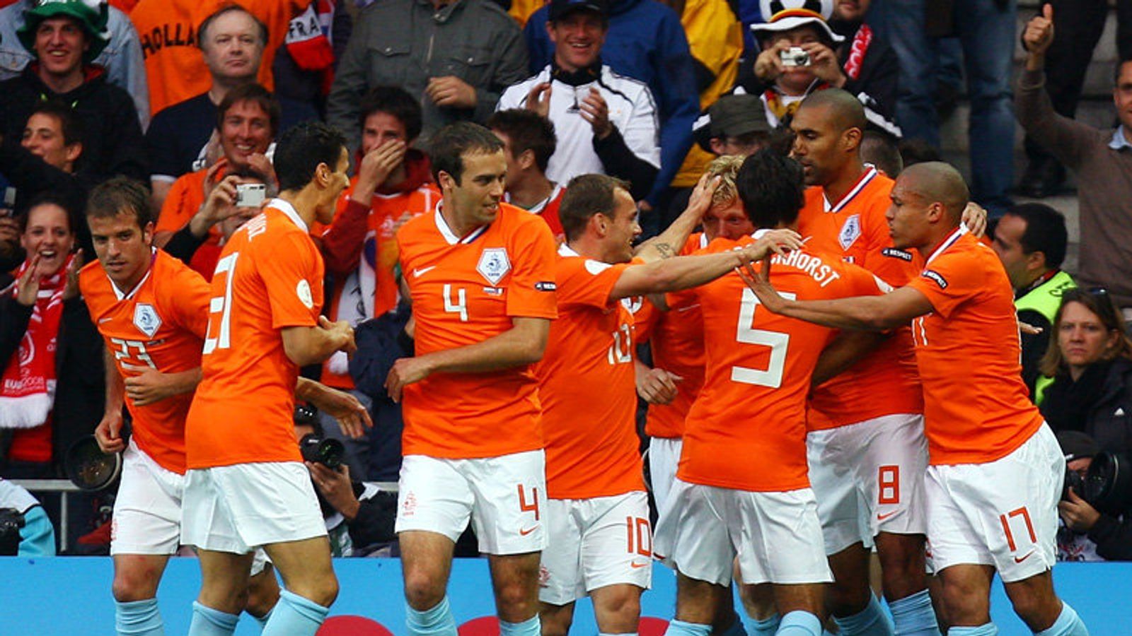 Holland ease into last eight | Football News | Sky Sports