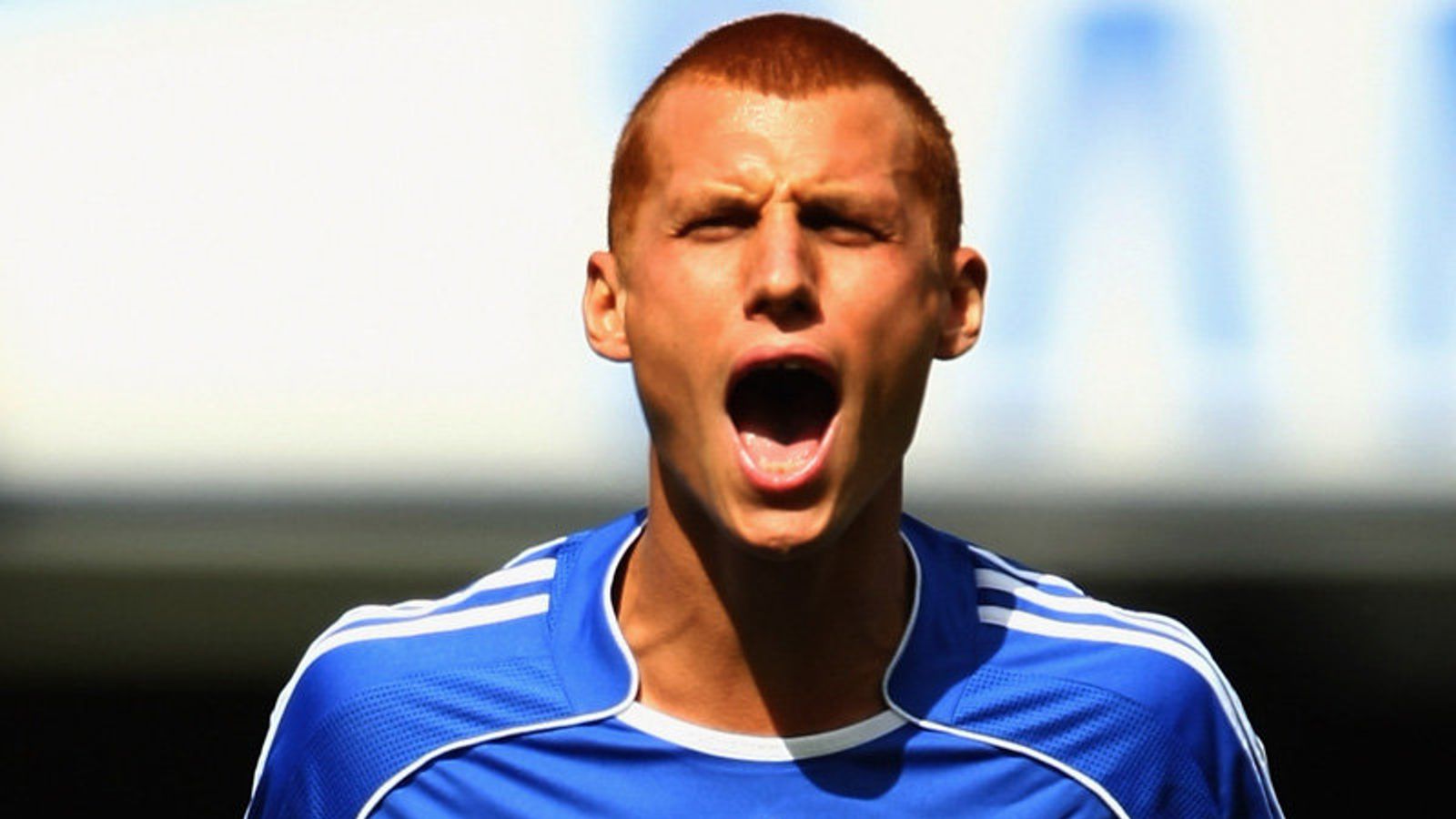Villa seal Sidwell deal | Football News | Sky Sports