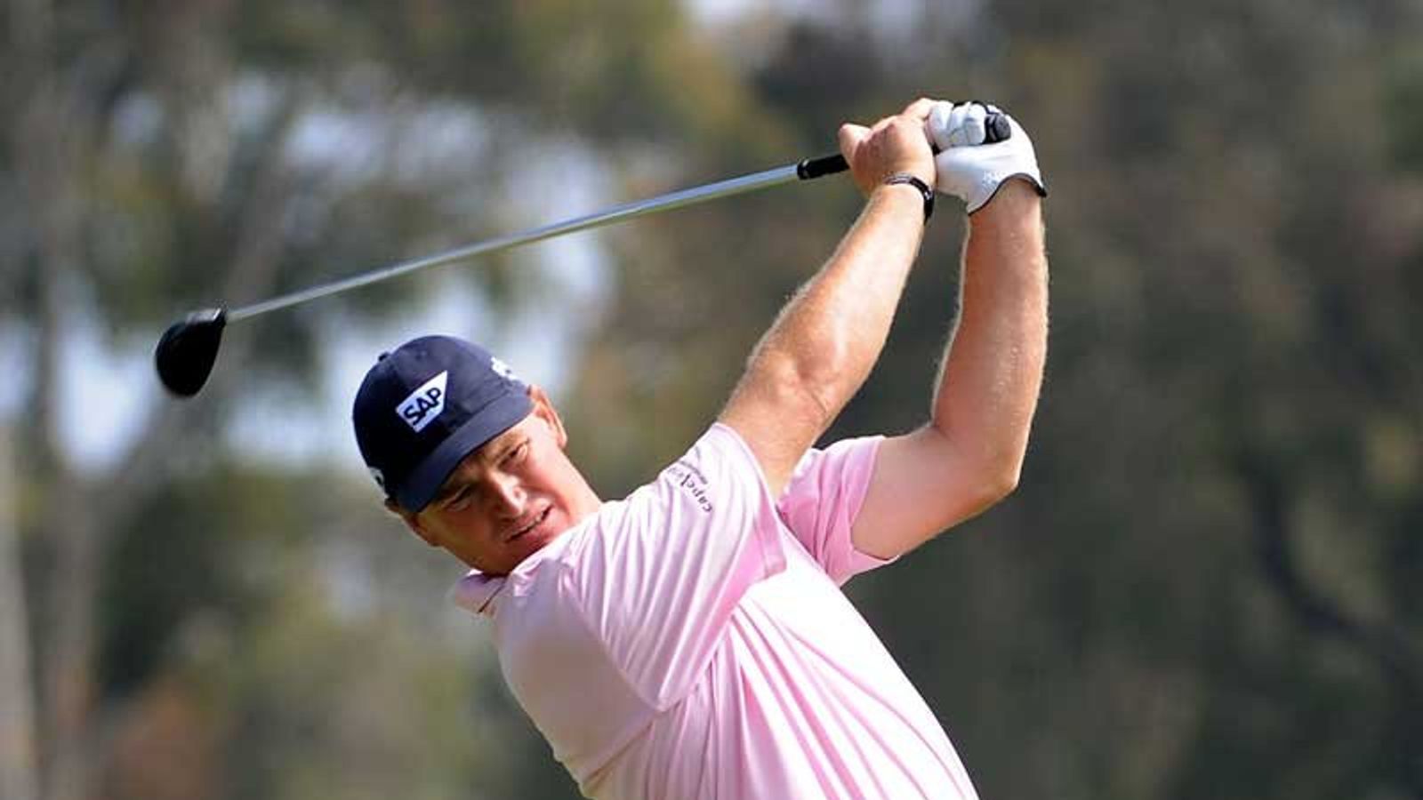 Els reunites with caddy | Golf News | Sky Sports
