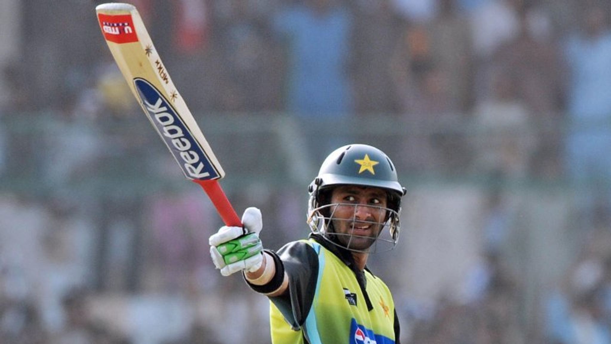 Alam slams Malik | Cricket News | Sky Sports