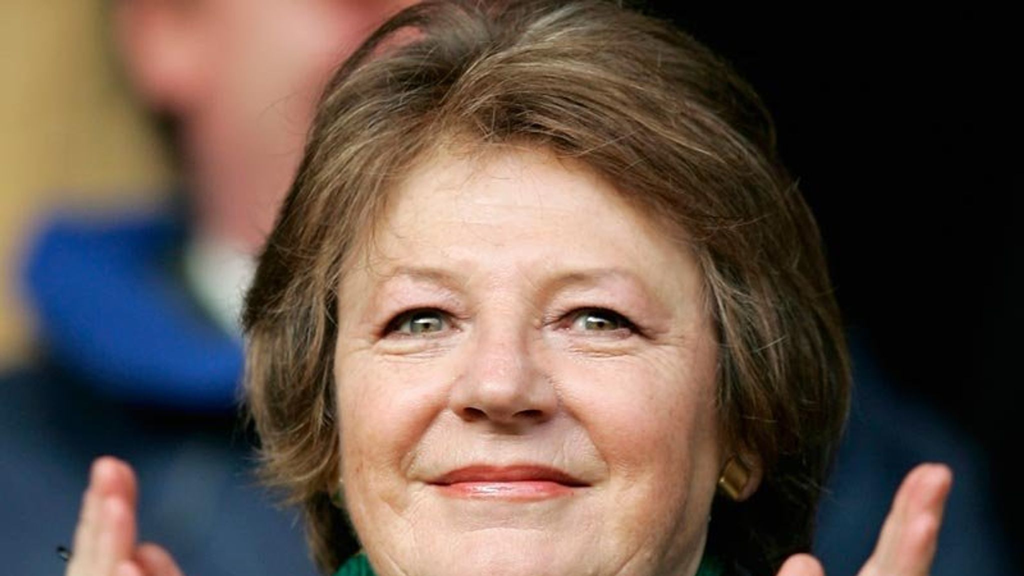 Delia keeps Canaries afloat | Football News | Sky Sports