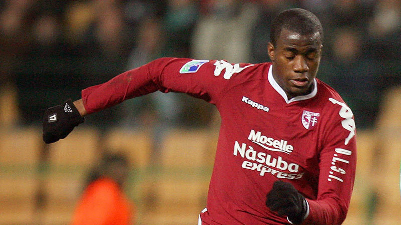 Magpies confirm Bassong deal | Football News | Sky Sports