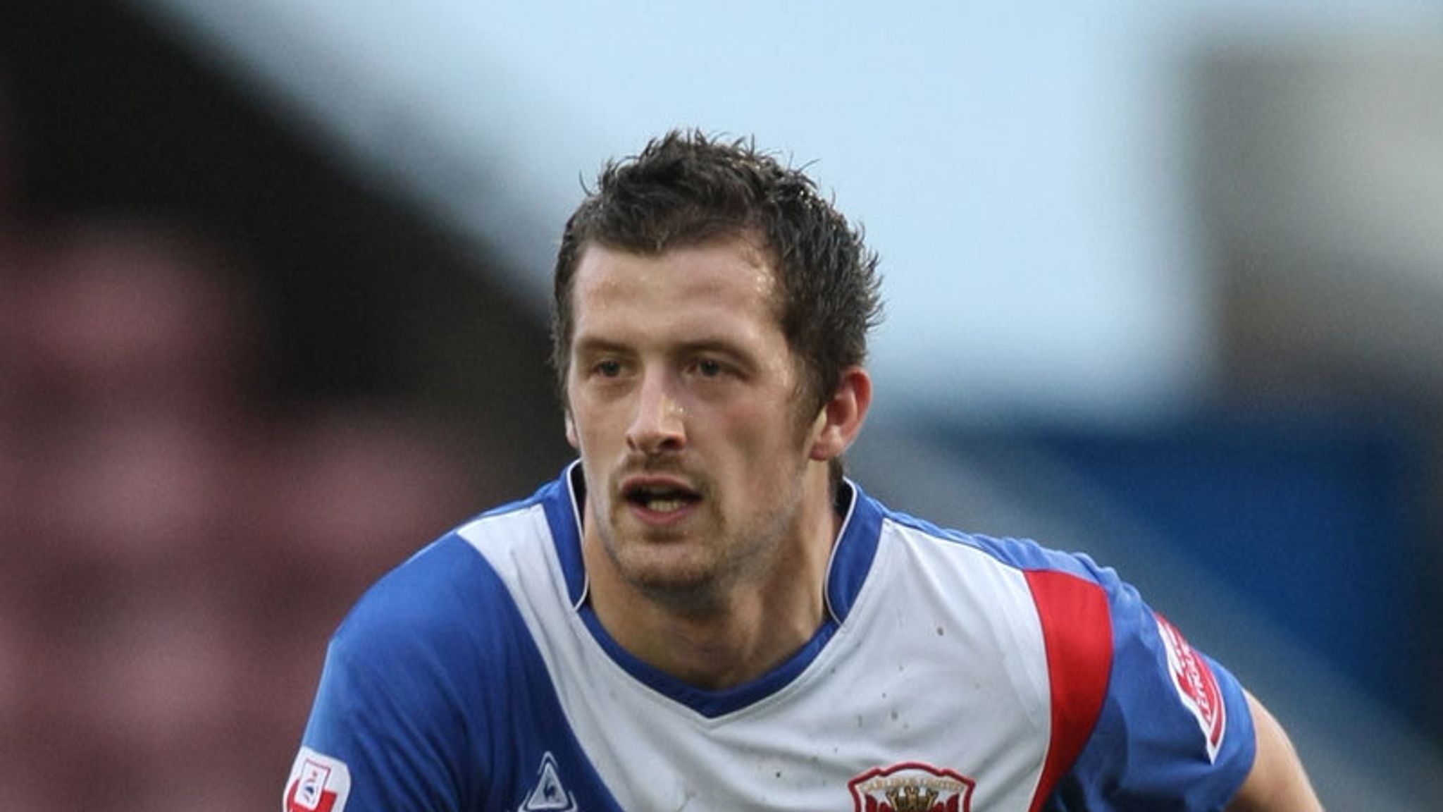 Chase on for Carlton | Football News | Sky Sports